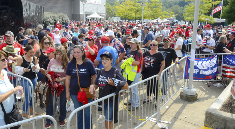 Trump goes after Ryan during rally for Vance | News, Sports, Jobs ...